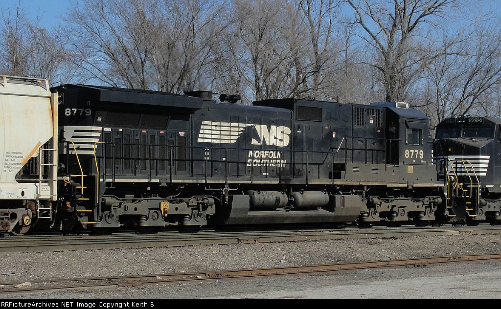 NS 8779
